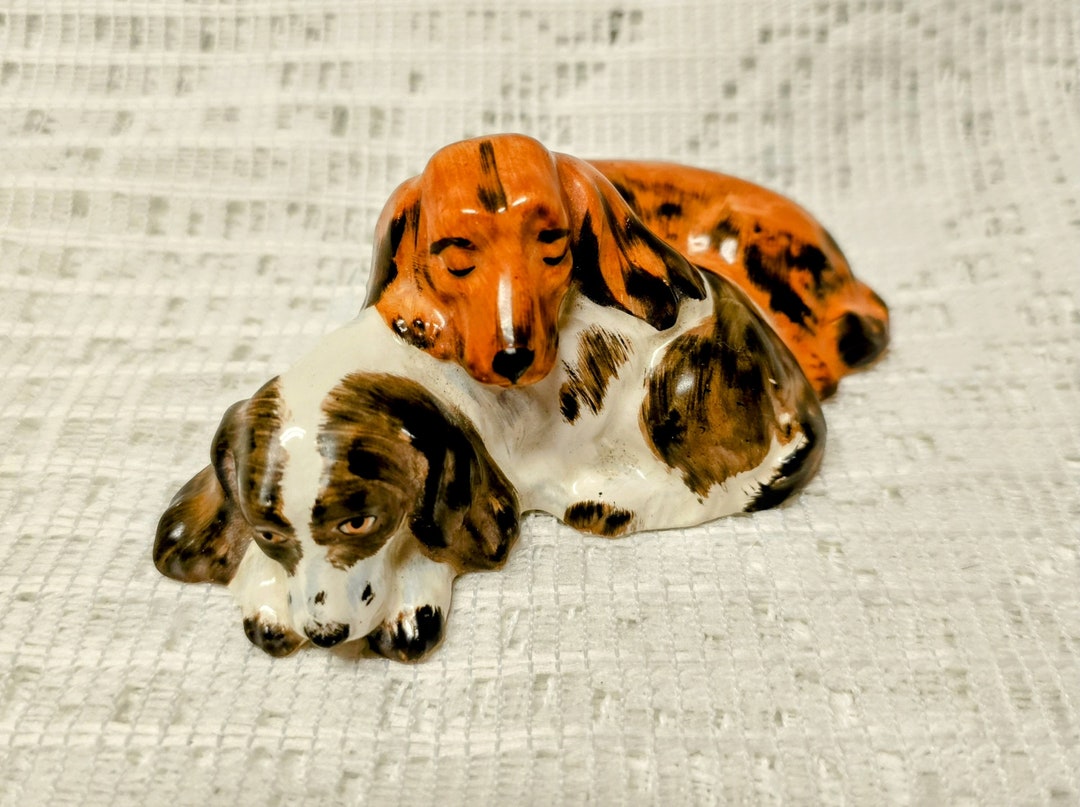 Two Sleeping Spaniels Dogs, Vintage Goebel - Etsy