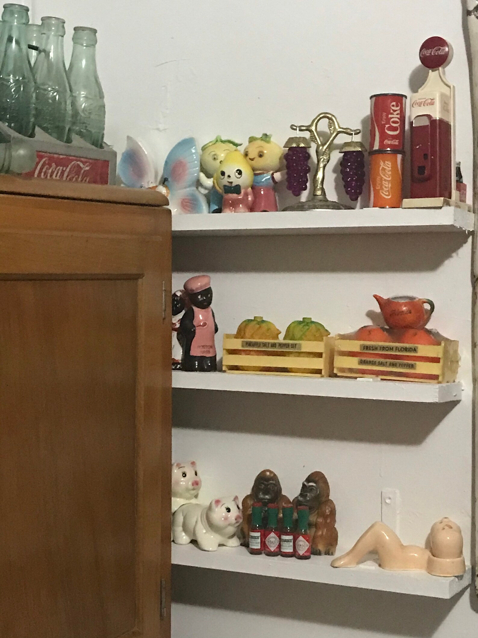 Vintage Wind-up ROBOT Salt/pepper Shaker - Etsy