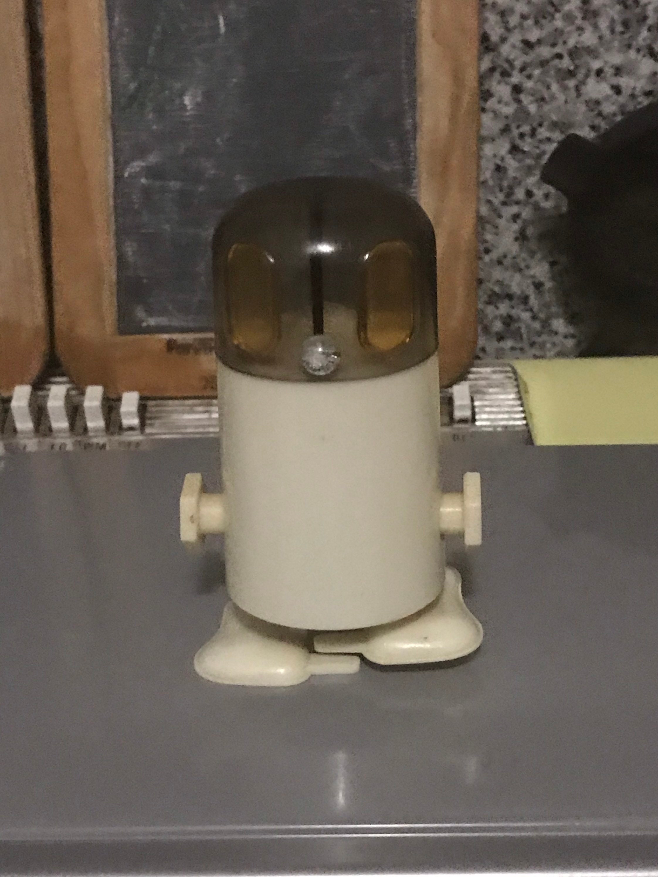 Vintage Wind-up ROBOT Salt/pepper Shaker - Etsy