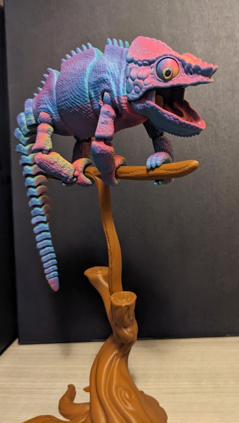 3d Printed Articulated Panther Chameleon With Tree Branch (color ...
