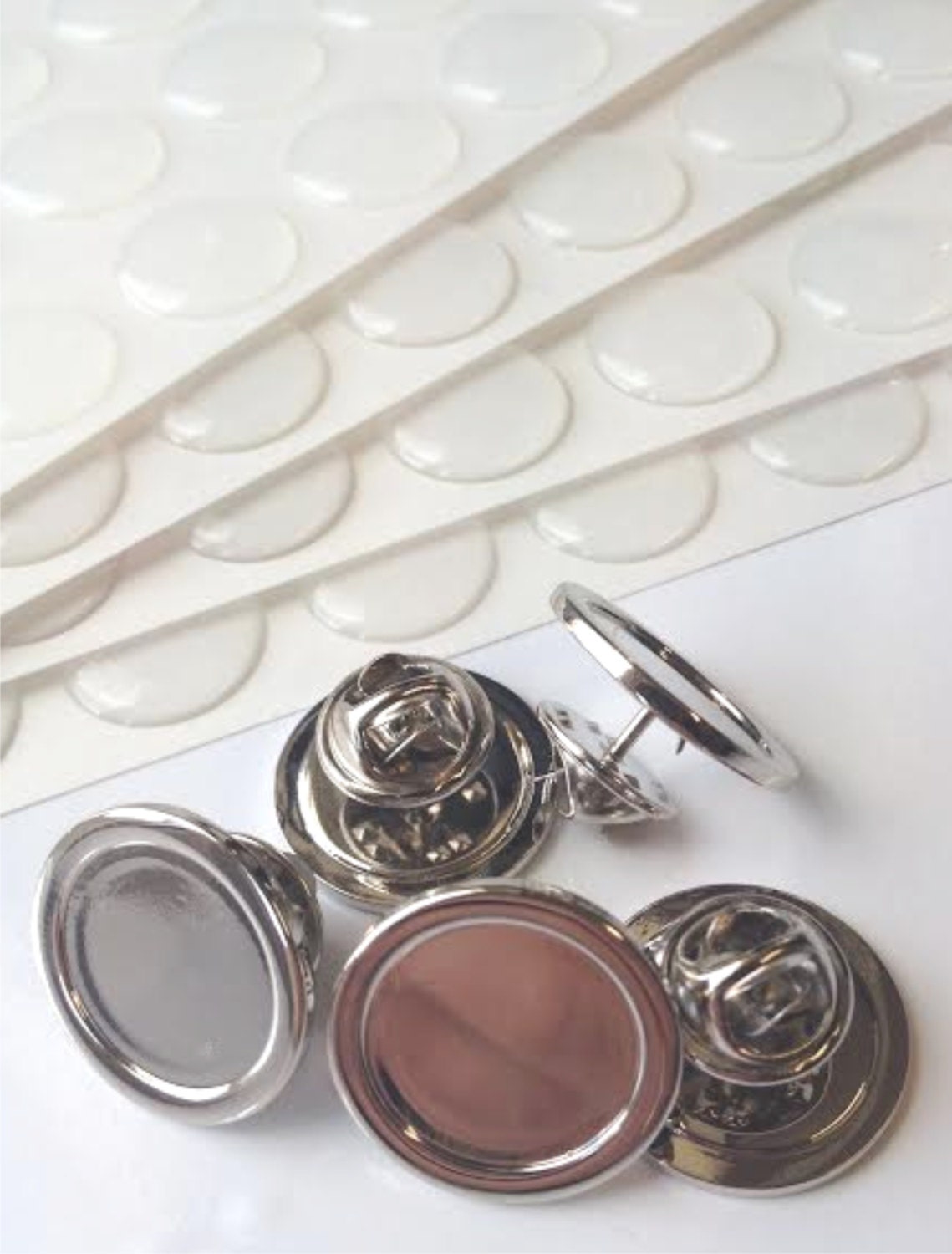 10 Blank Lapel Pin Badge With 16mm Round Clear Domes - Trade Prices ...