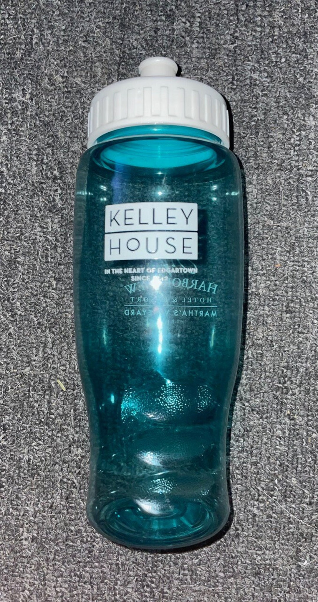 Very Rare Martha's Vineyard Kelly House and Harbor View Water Bottle ...