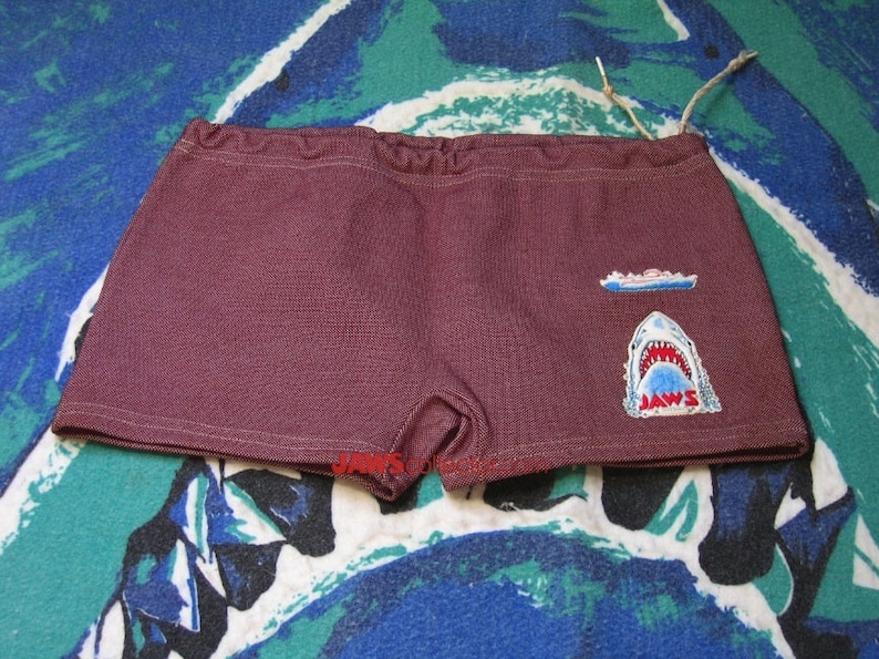 Very Rare, Vintage, 1975 JAWS Uncut Rubber Iron on for Clothing! Great ...
