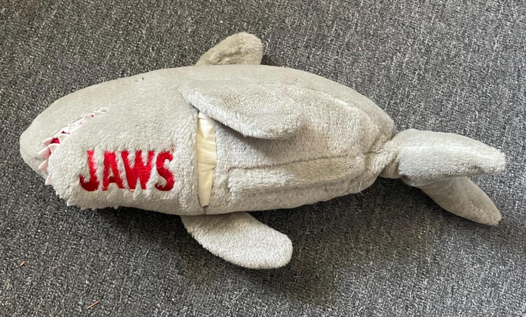 1987 JAWS Plush Great White Shark! 19" Long! Squeezems Brand! Vintage ...