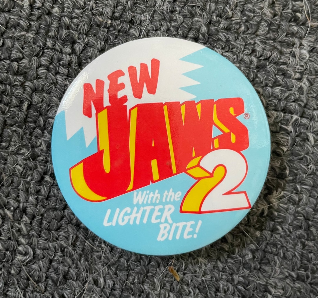 1978 U.K. JAWS 2 Crisps Snack Promotional Button! Very Hard to Find ...