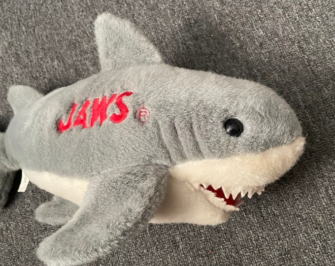 1987 JAWS Plush Great White Shark! 21" Long! Squeezems Brand! Vintage ...