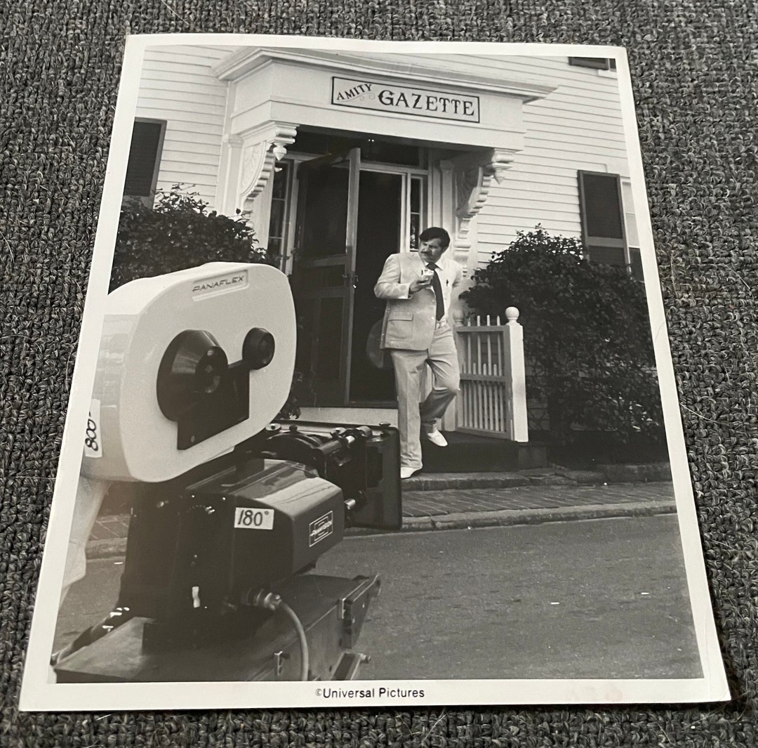 Very Rare, 1975 Carl Gottlieb JAWS Glossy Photo! Meadows Being Filmed ...
