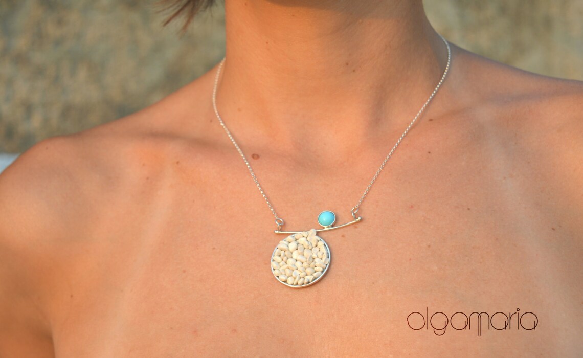 Unique Pendant Turquoise Necklace Pebbles Bijoux Silver Circle Beach ...