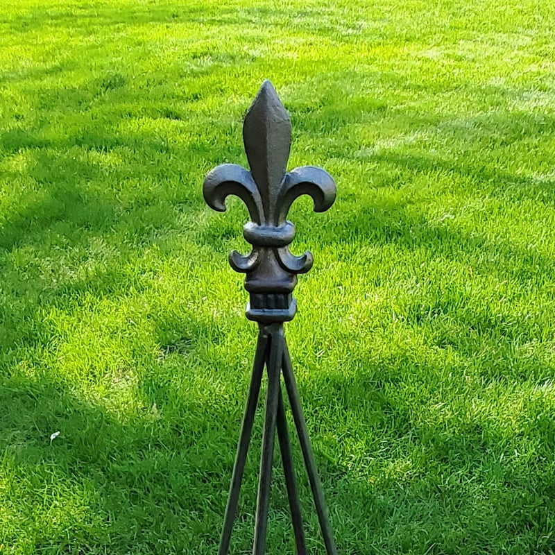 Garden Obelisk - Etsy