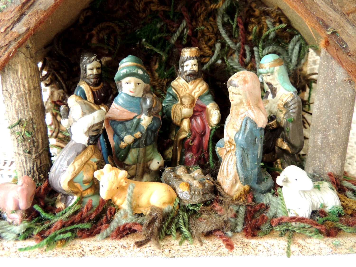 Vintage Christmas Nativity Creche Set Baby Jesus in Manger - Etsy