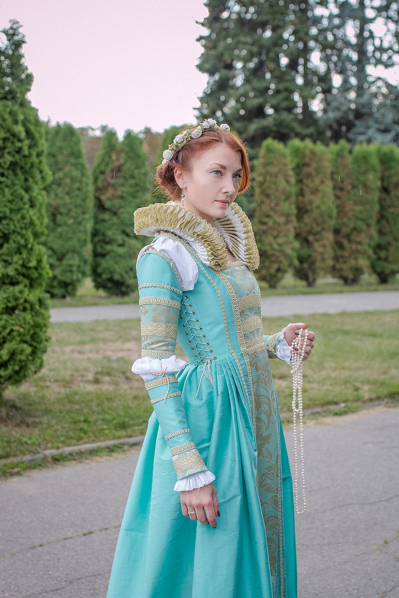 Elizabethan Neck Ruff White and Gold Tudor Neck Ruff | Etsy UK