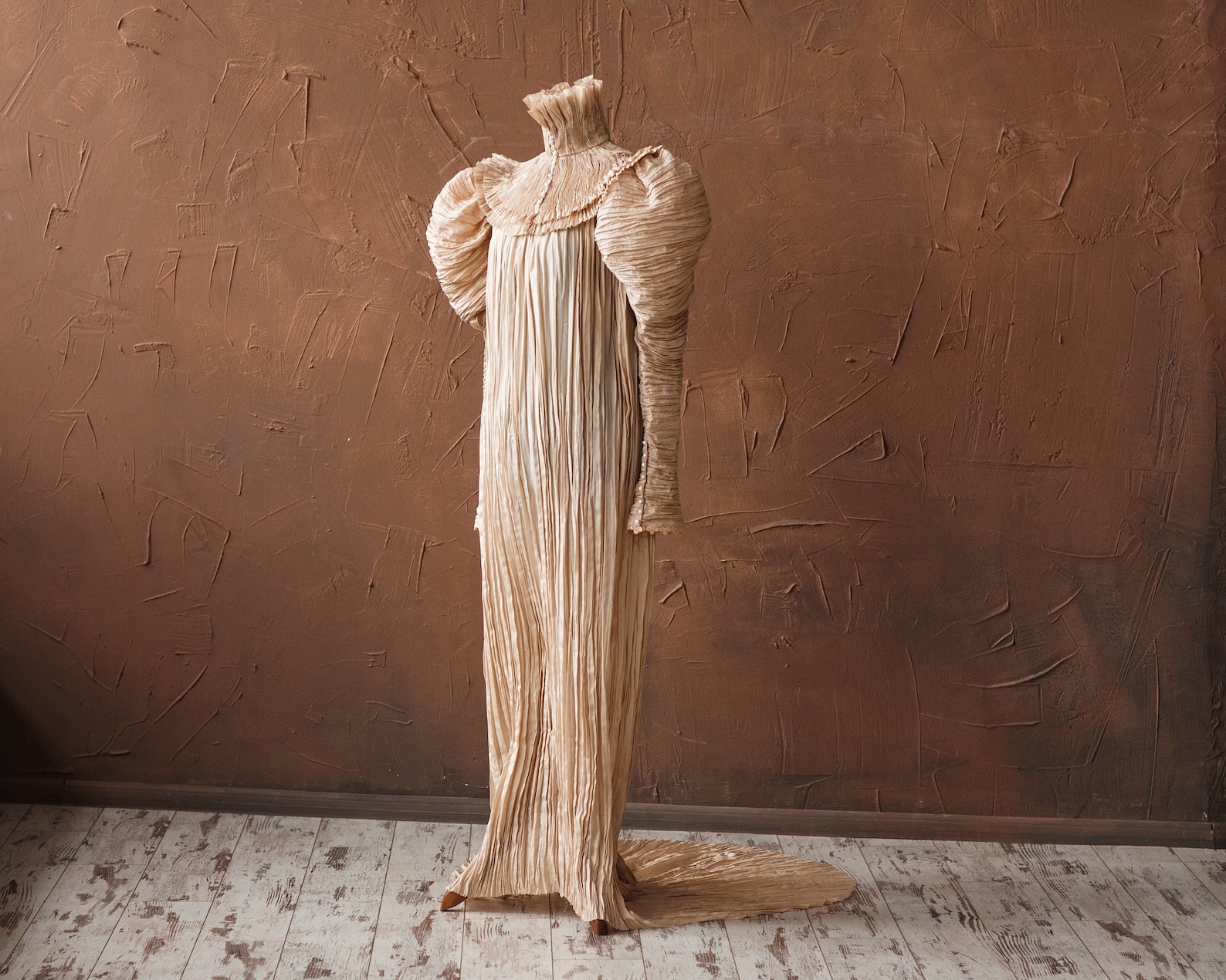 Edith Cushing's Silk Nightgown, Crimson Peak Edwardian Dress ...