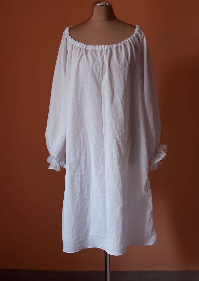 White Batiste Renaissance Chemise Medieval Underdress - Etsy