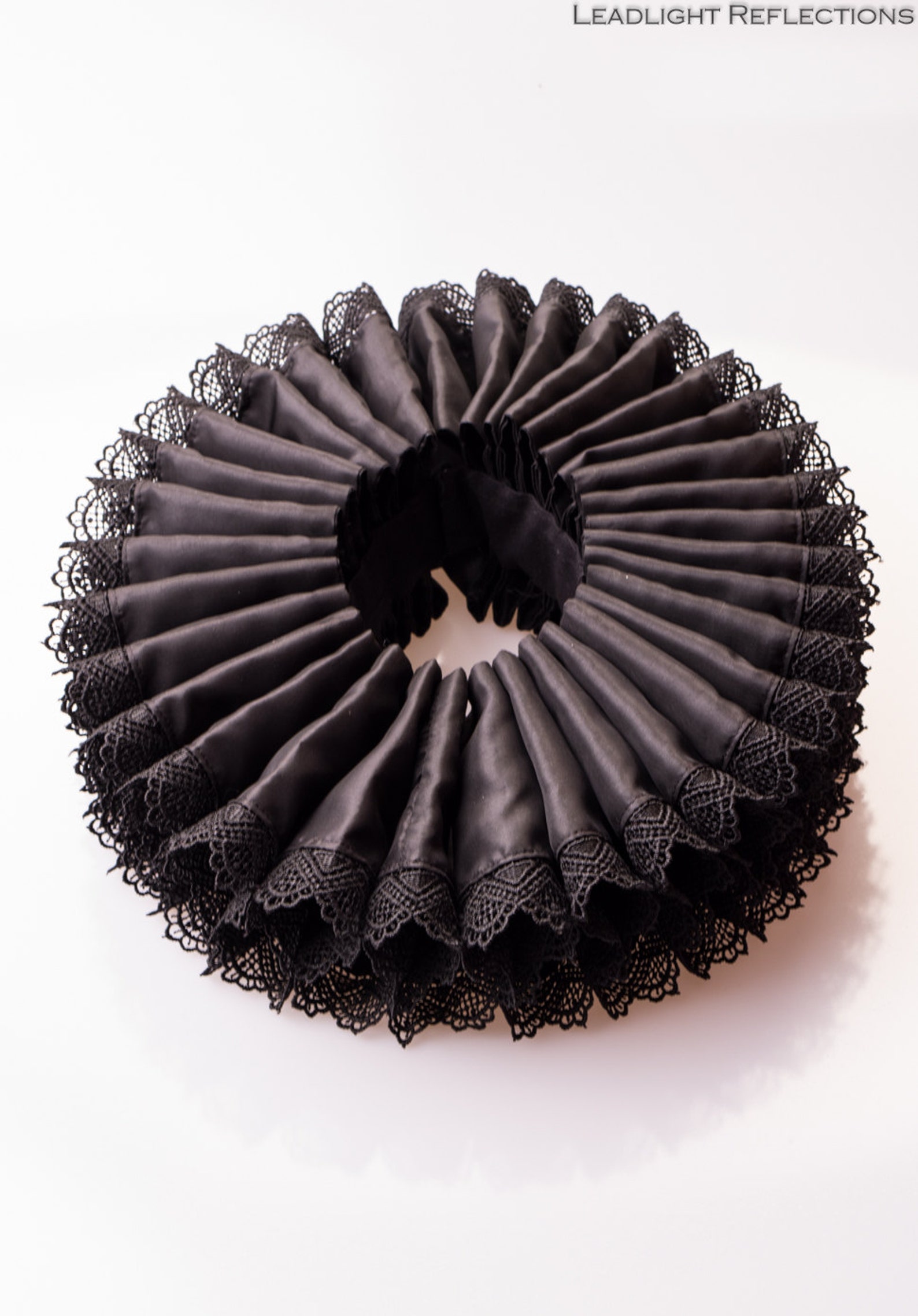 Black Elizabethan Neck Ruff Historical Tudor Ruffled Collar - Etsy