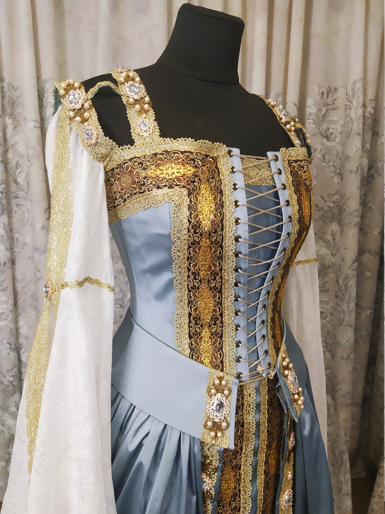 Italian renaissance courtesan dress inspired by Dangerous | Etsy