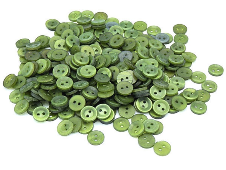10 Vintage Green Buttons 10mm 1cm .4 Inch Emerald Button 2 - Etsy