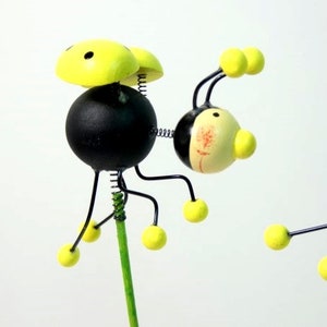 2 Fake Bees Wooden Artificial Bee Cake Toppers Bees Scrapbooking Craft ...