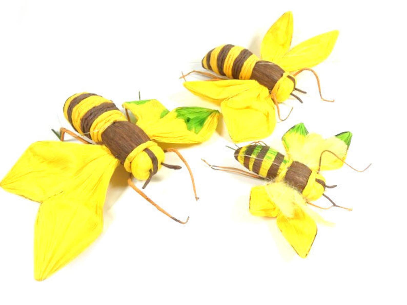 1 Fake Bee Small or Big Artificial Fake Bees Cake Topper - Etsy UK