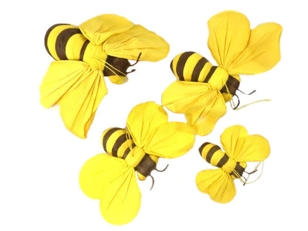 1 Big Fake Bee Artificial Fake Bees Cake Topper Bouquet Wreath ...