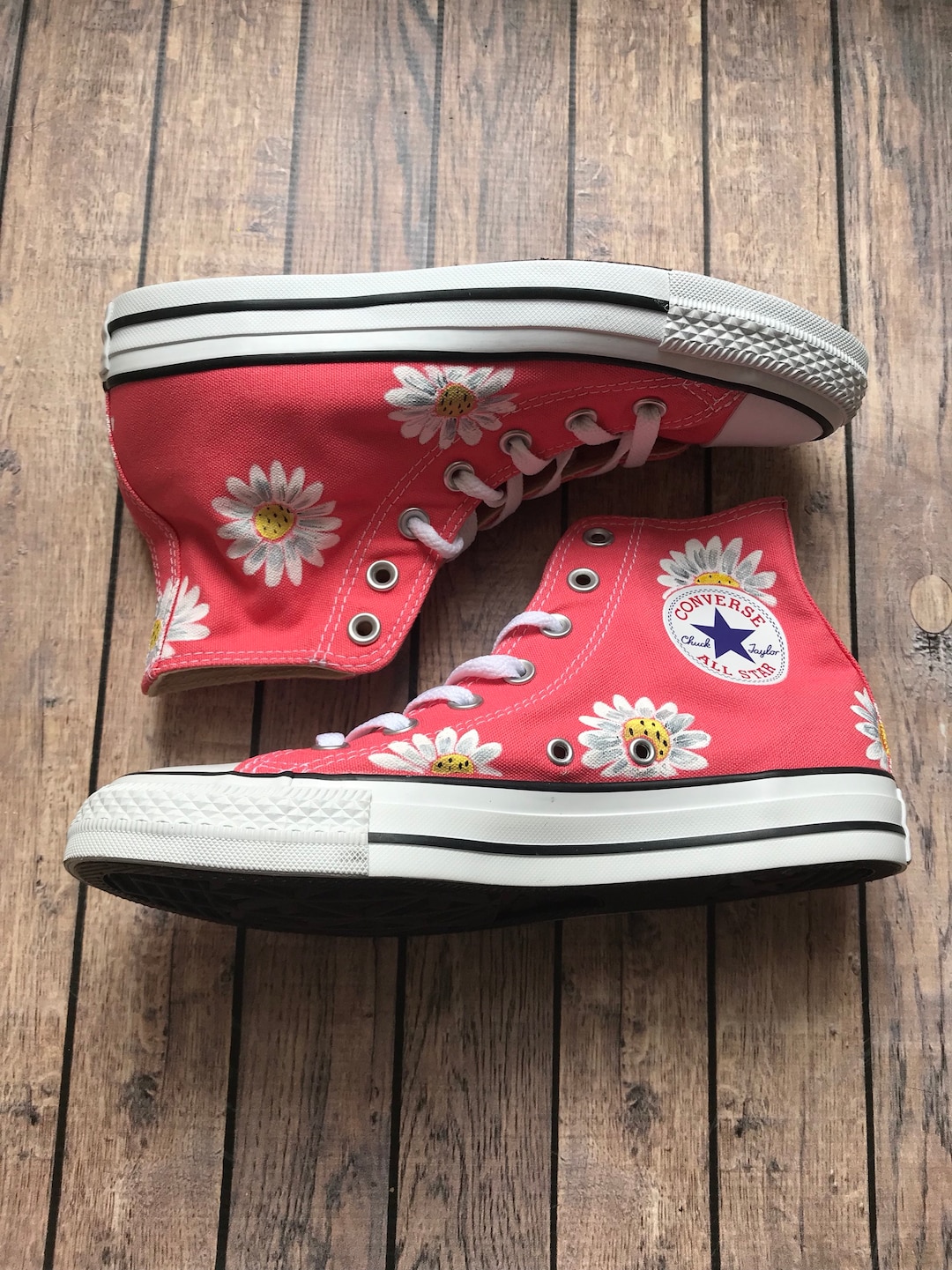 Custom Hand Painted High Top Daisy Converse - Etsy