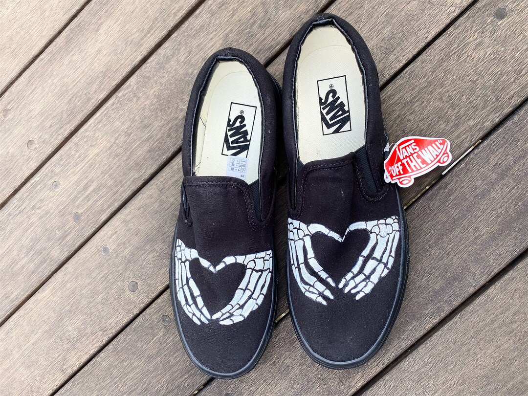 Heart Skeleton Hand Vans || Hand Painted Vans - Etsy