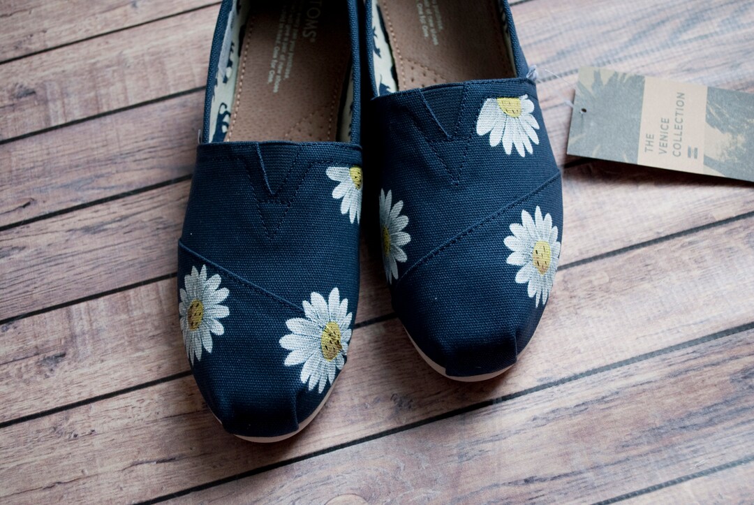 Hand Painted Daisy Toms Floral Toms Hand Painted Custom Toms - Etsy