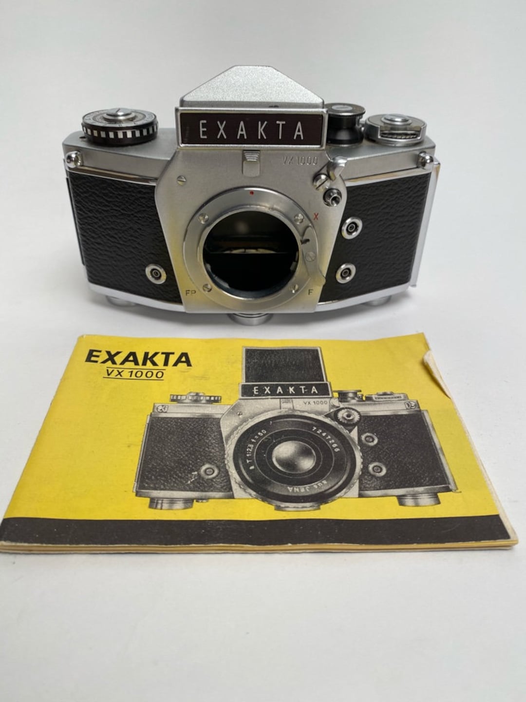 Exakta VX 1000 35mm Film Camera Pentaprism Viewfinder With Original Box ...