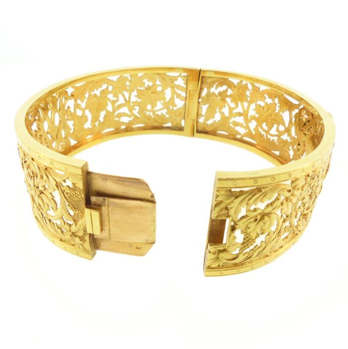 Henri Vever 18K Gold Bangle Bracelet for Dukes of Devonshire Family - Etsy