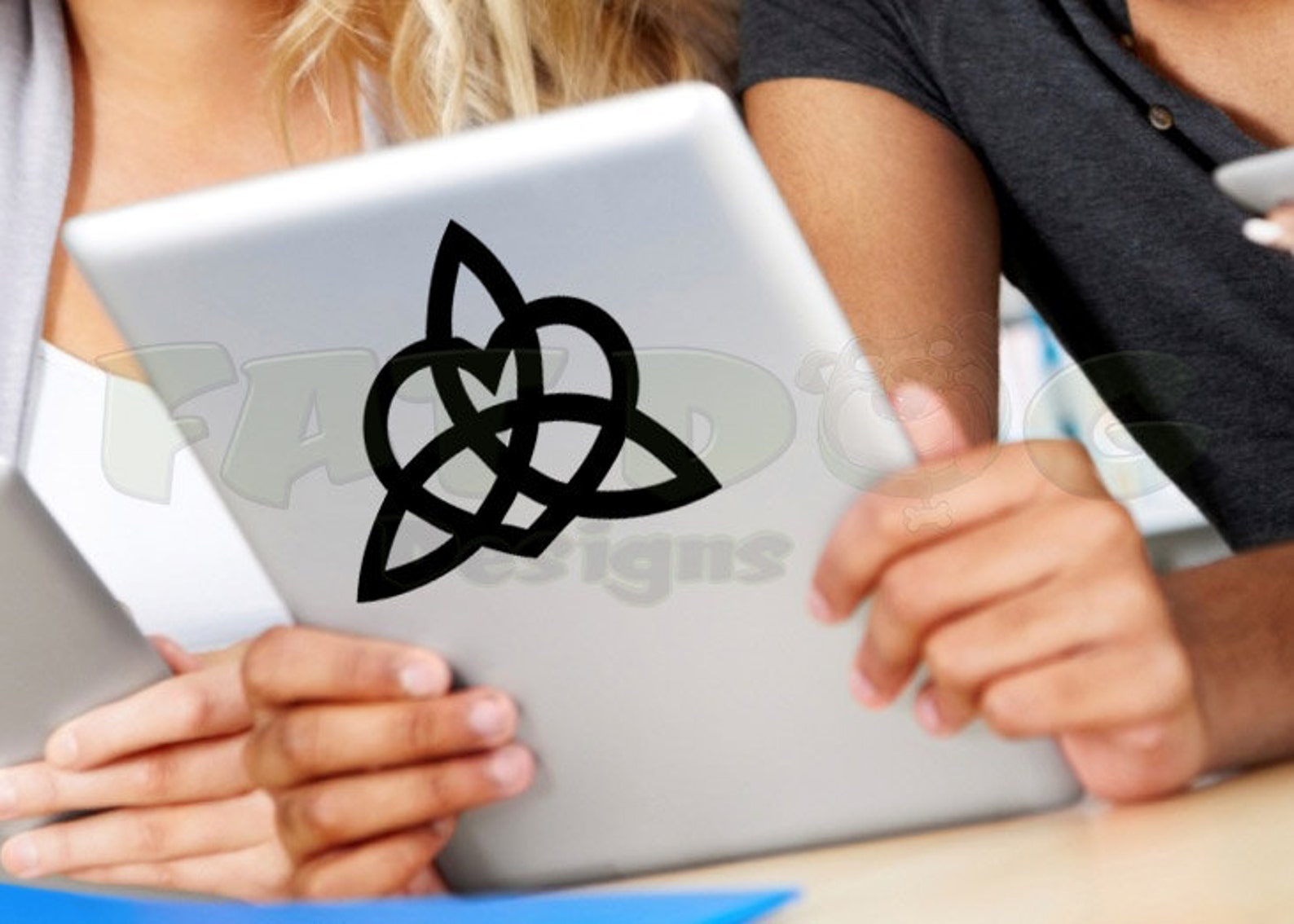 Celtic Heart Trinity Knot Removable Vinyl Decal for Car Wall | Etsy