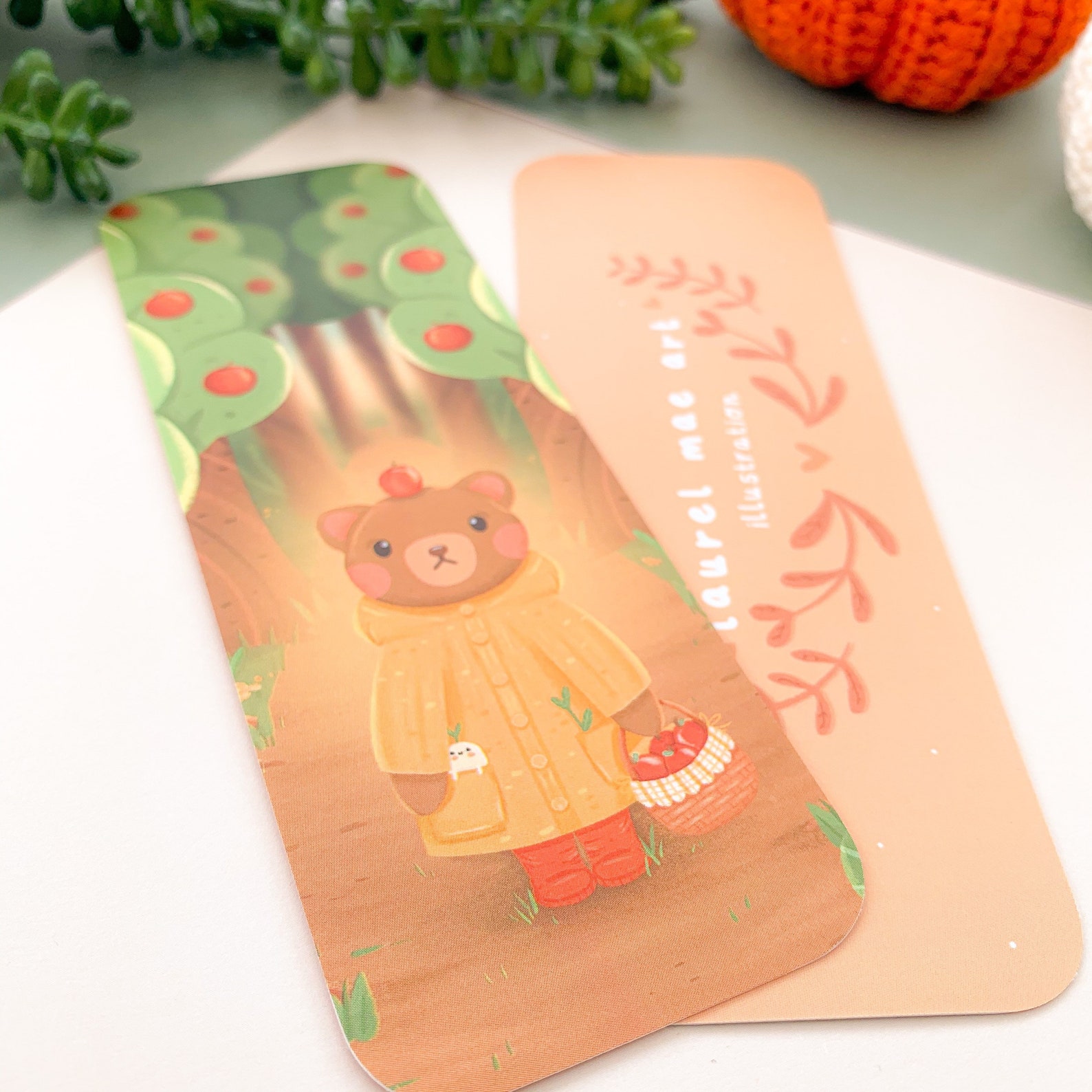 Apple Bear Bookmark / Digital Art Illustration Books - Etsy