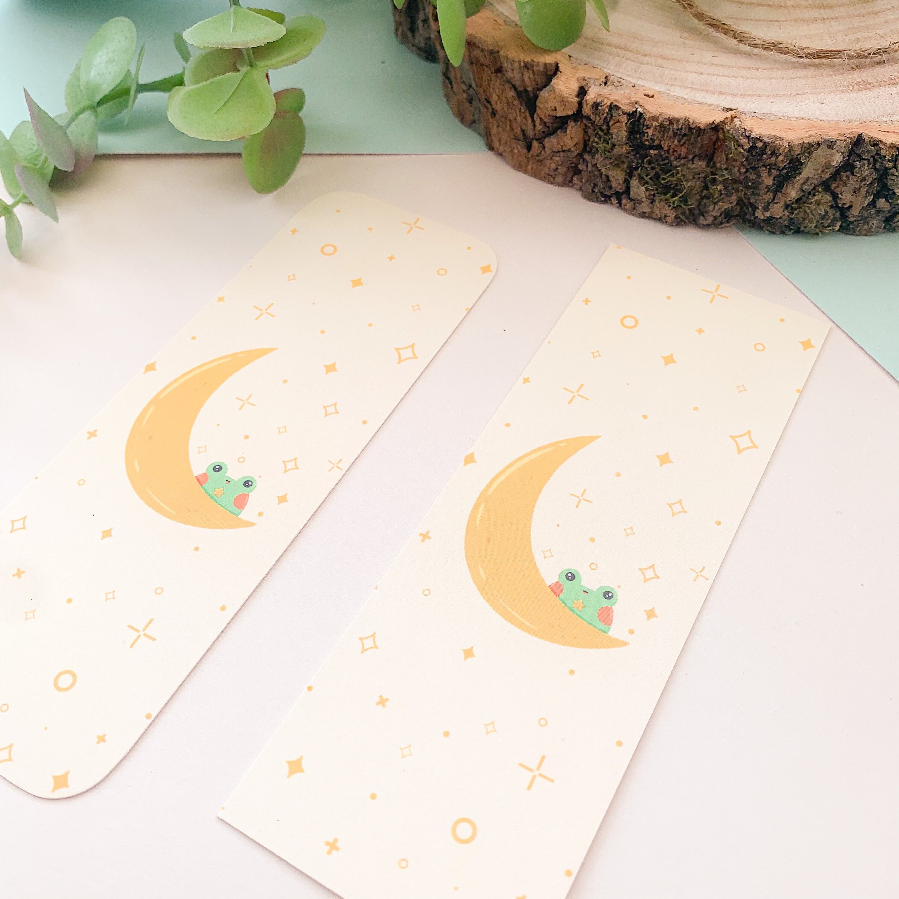 Moon Frog Bookmark / Digital Art Illustration Books | Etsy