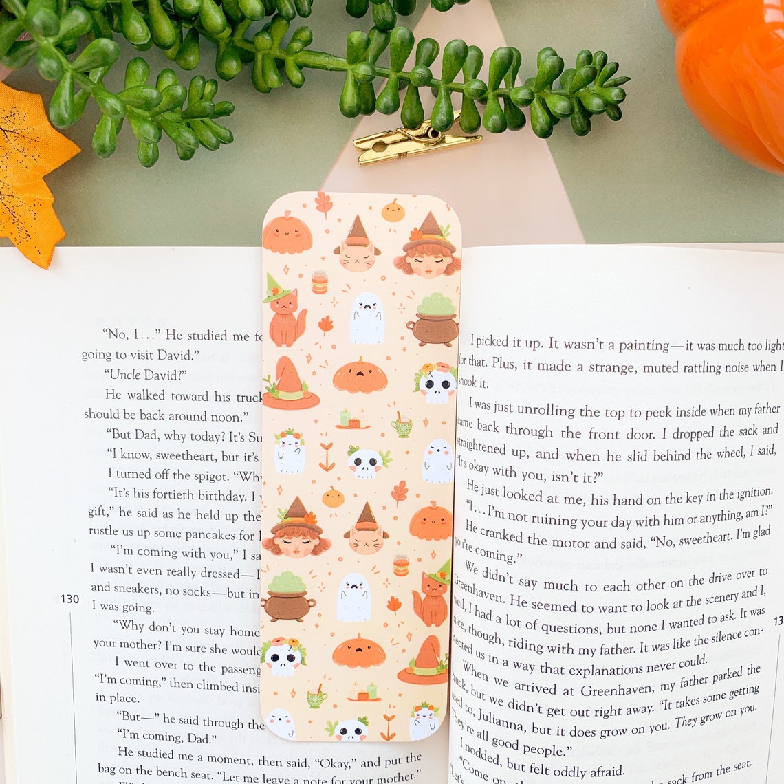 Spooky Essentials Bookmark / Digital Art Illustration Books - Etsy UK