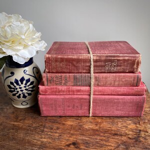 Rustic Red Vintage Book Stack - Etsy
