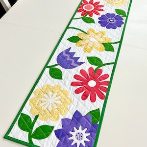 Flower Garden Table Runner Pattern PDF - Etsy