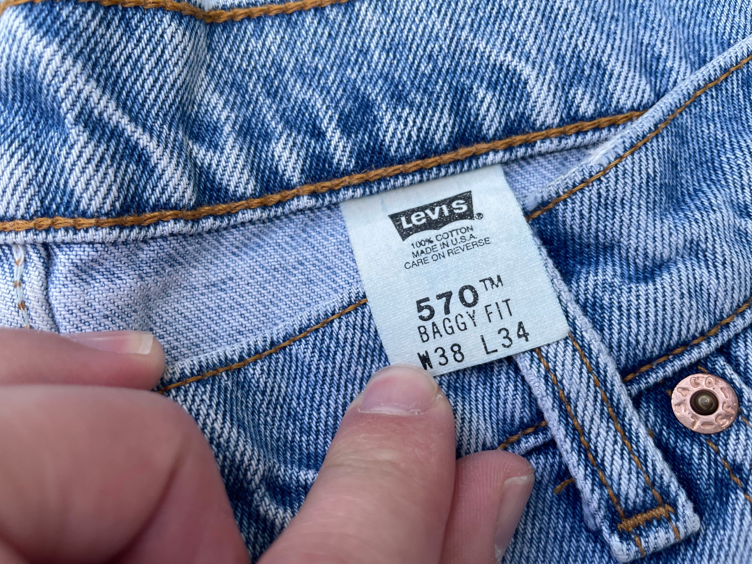 Vintage Levis 570 Baggy Fit Jeans - Sz 38 X 34 - Made in USA Vintage Levis 570 Baggy Fit Jeans - Sz 38 X 34 - Made in USA