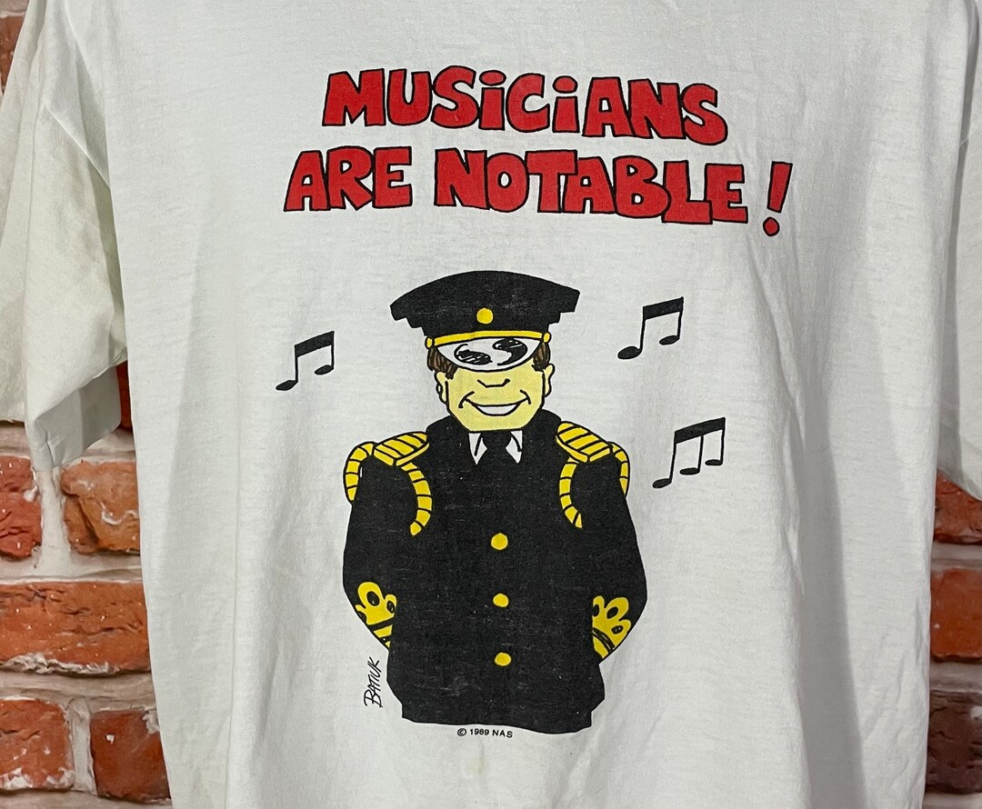 Vintage 1989 Musicians Are Notable Funky Winkerbean Shirt - Fits L/XL ...