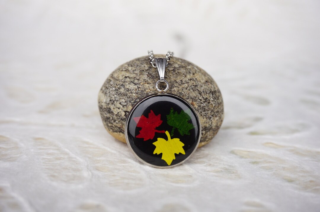 Real Pressed Maple Leaf Necklace: Tri-color Botanical Pendant - Etsy
