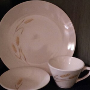 Vintage Wheat Pattern USA Pottery Dinnerware Set - Etsy