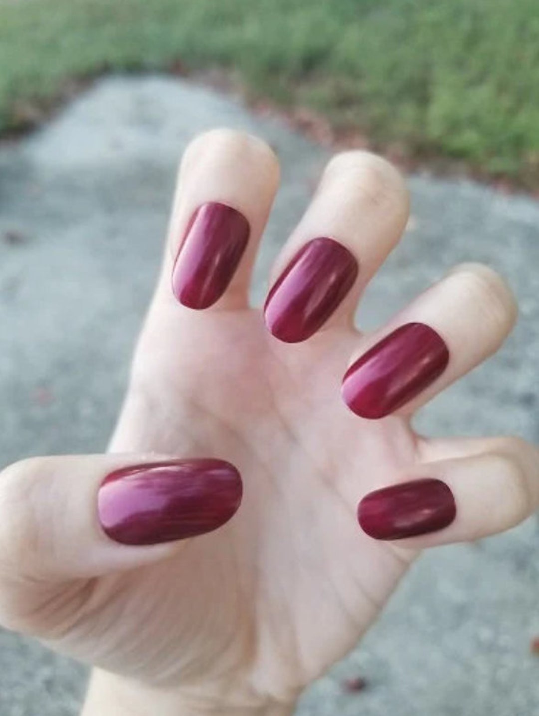 Burgundy Sheen || False Nails, Set of 20 || Tools for Application ...