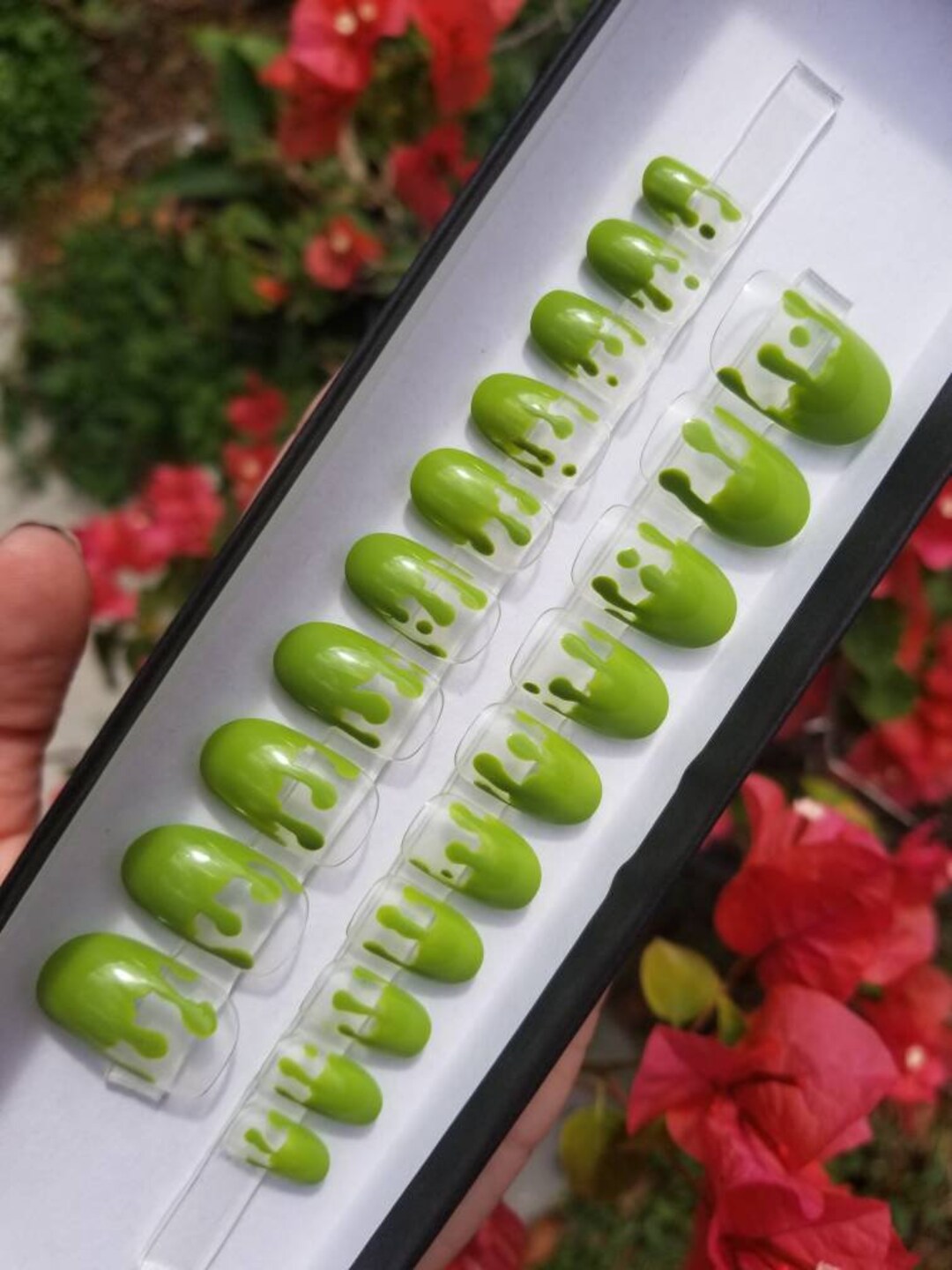 Ectoplasm || False Nails, Set of 20 || Tools for Application Included ...