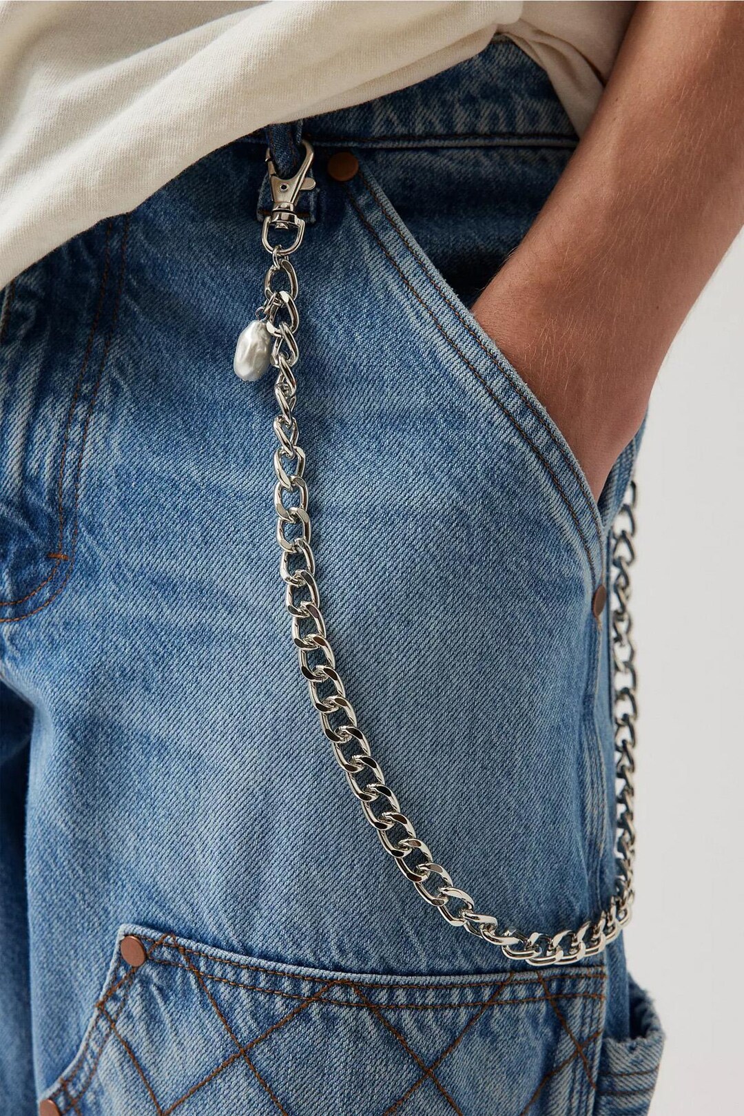 Elegant Pearl Embellished Thick Wallet Chain and Versatile Pant ...