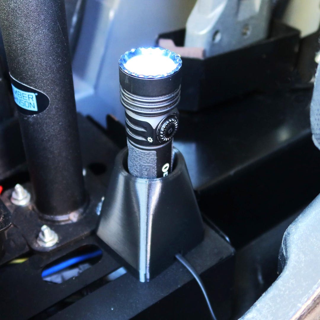 Charging Dock Compatible With the Olight Seeker 4 Pro Flashlight - Etsy
