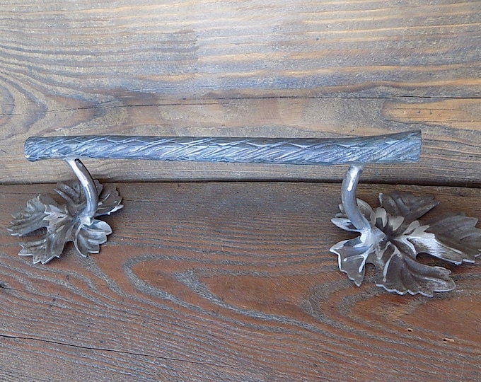 Designer's Iron Handle / Antique Style Handles / Barn Door | Etsy