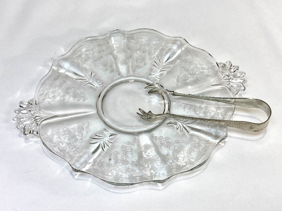 Fostoria NAVARRE Round Glass Tray | 1940s Clear Scalloped Platter W ...
