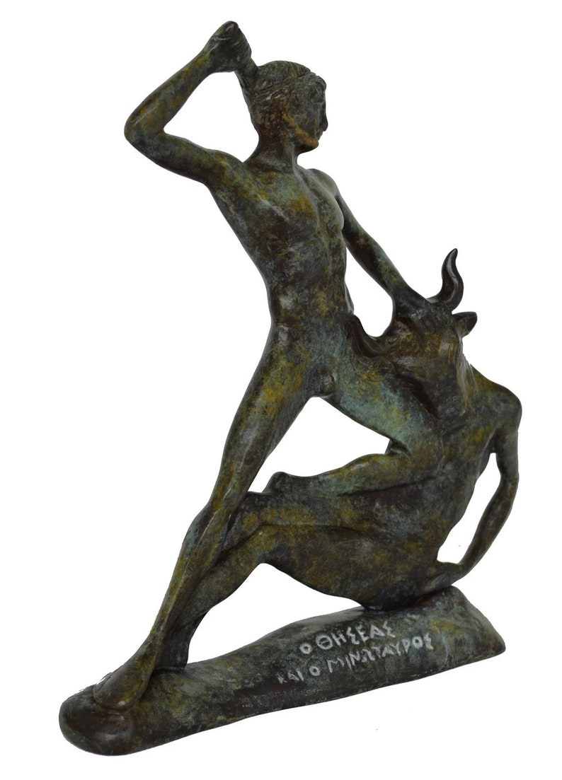 Theseus Killing the Minotaur-statue Made of Bronze-labyrinth - Etsy