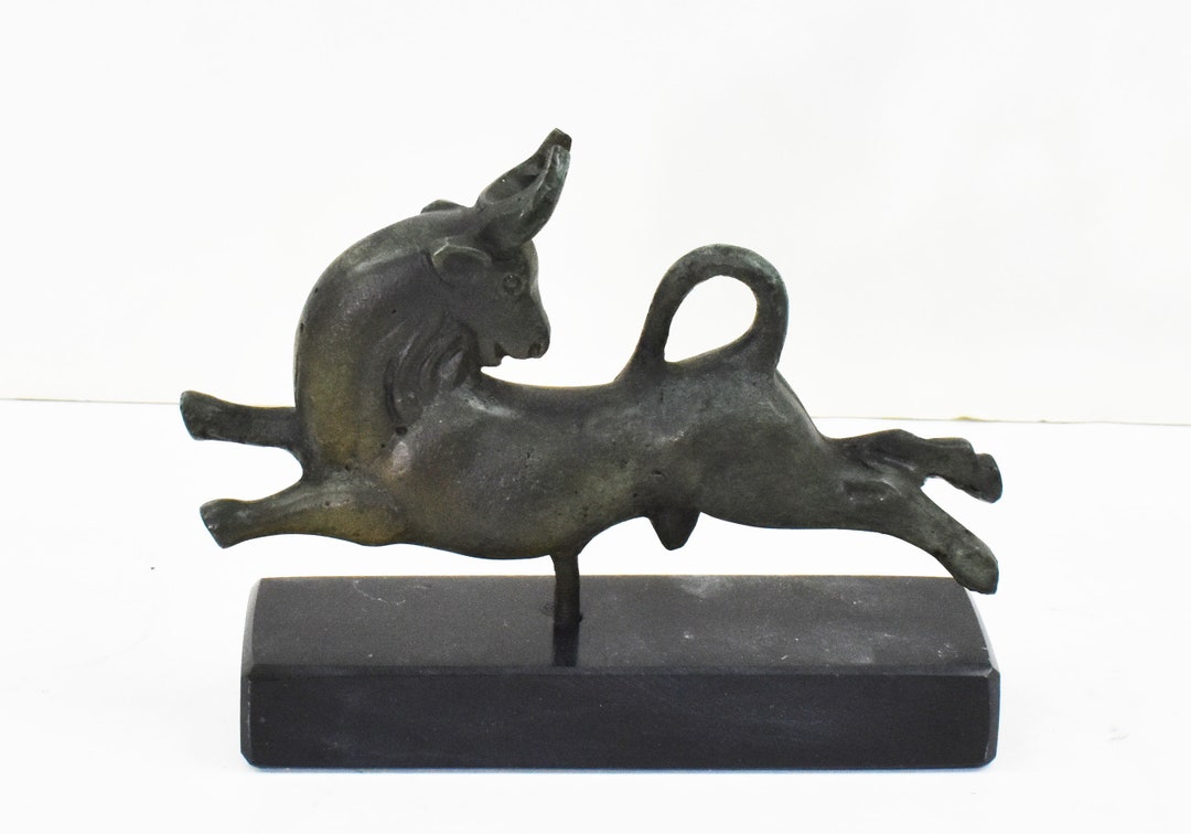 Bull-leaping,taurokathapsia-non-violent Bull Fighting-palace of Knossos ...