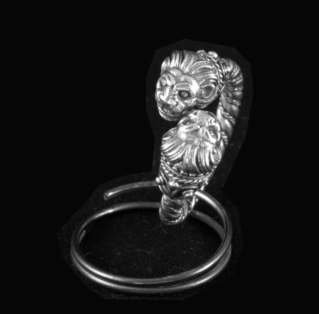 Double Lion Head Silver Bypass Torc Ring-size Between Us 6-9 -symbol of ...