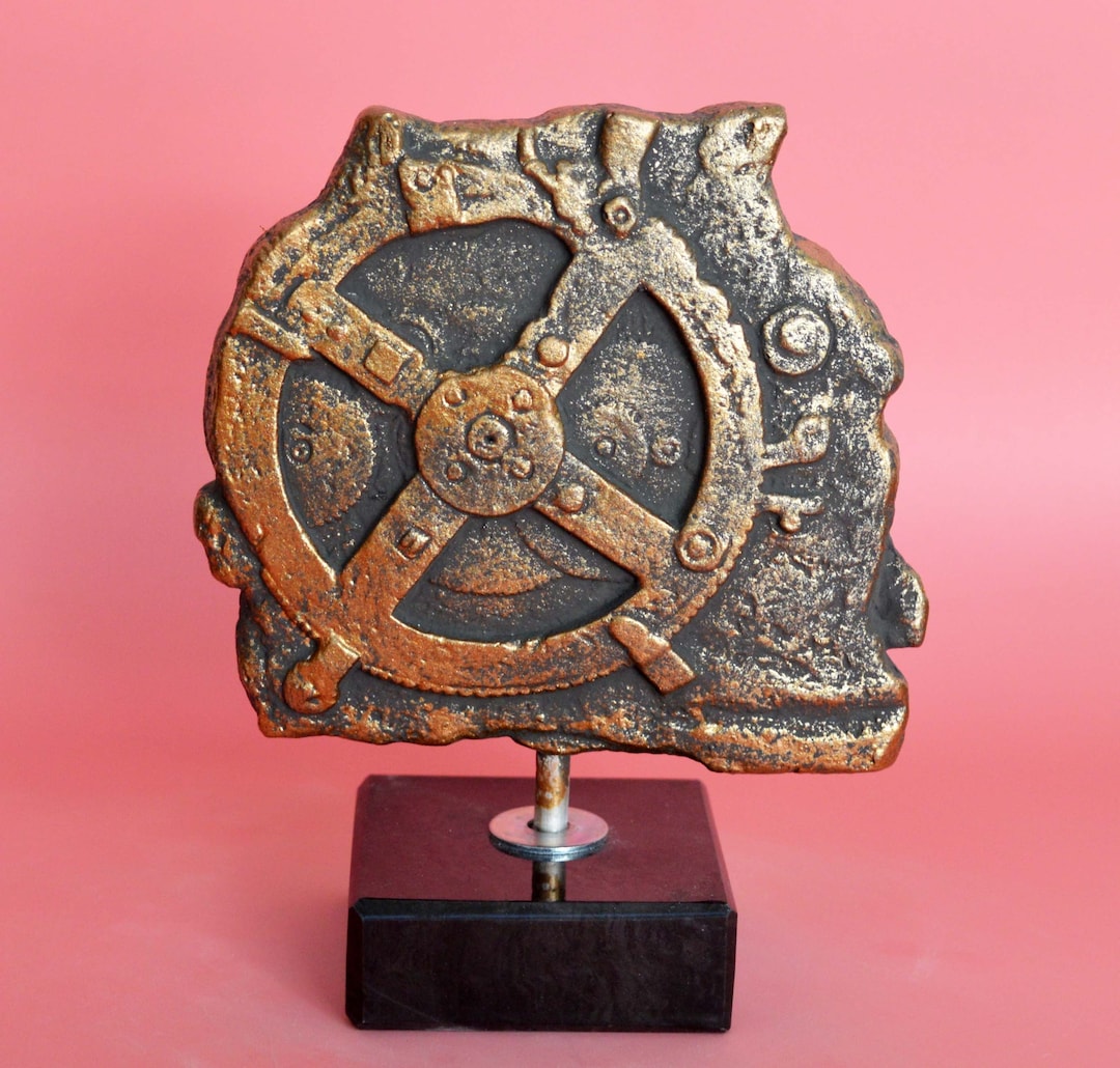 Antikythera Mechanism Reproduction Ancient Greek Mechanical Device ...