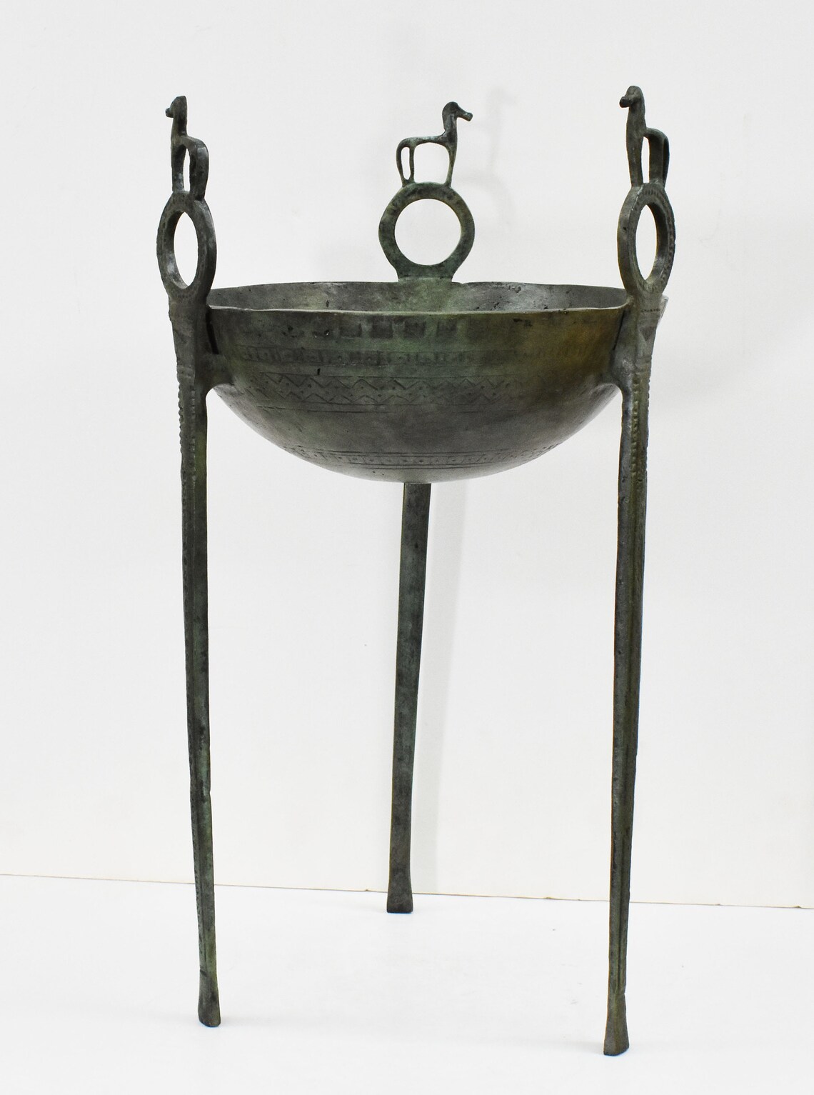Bronze Tripod Decorated With Horses-used as Seat,cauldron,trophy ...