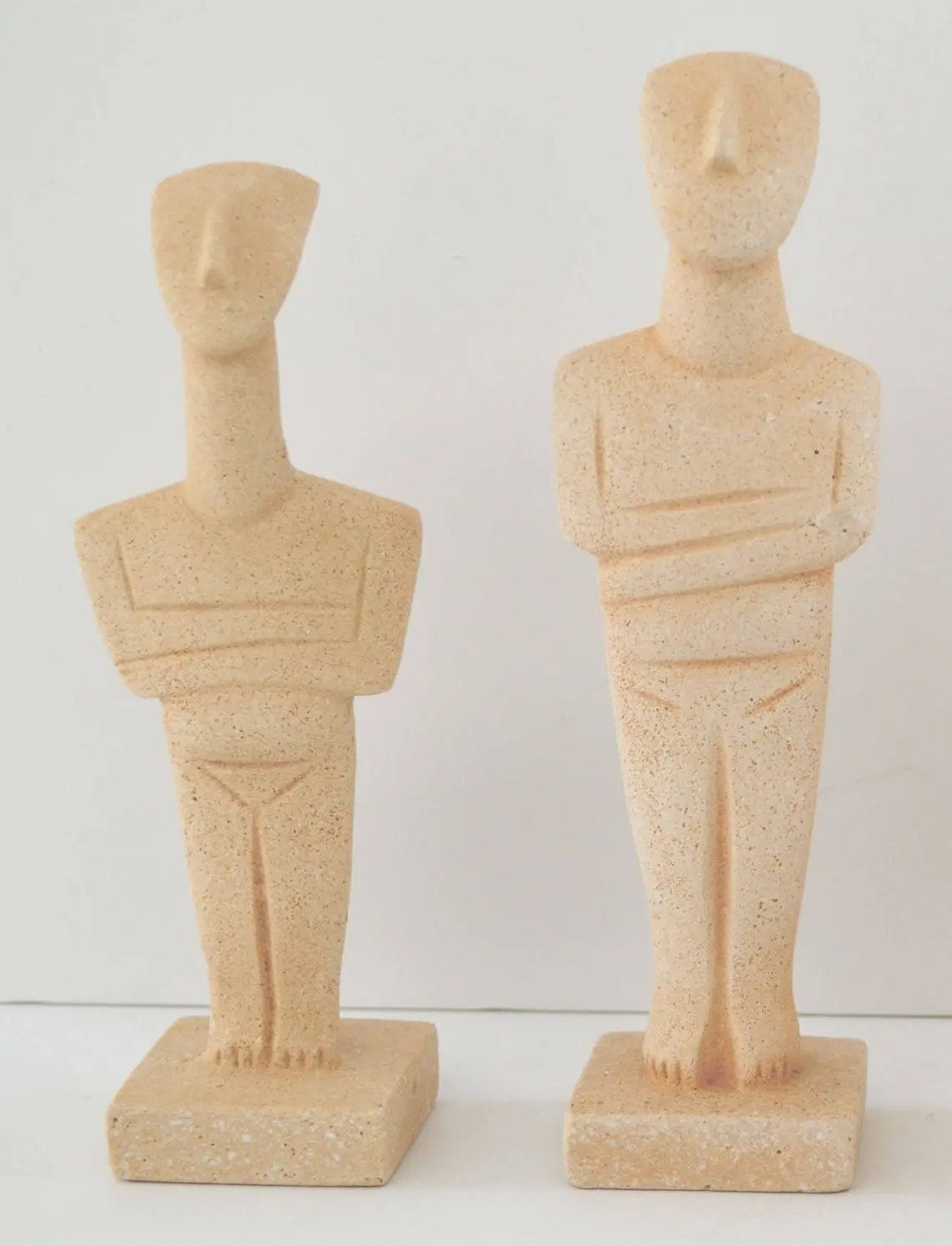 Idoli delle Cicladi con braccia piegate Set di 2 figurine Design ...
